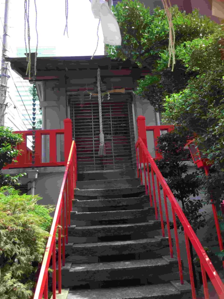 Meet the traditional Akihabara! Three Shrines in the Electric Town!